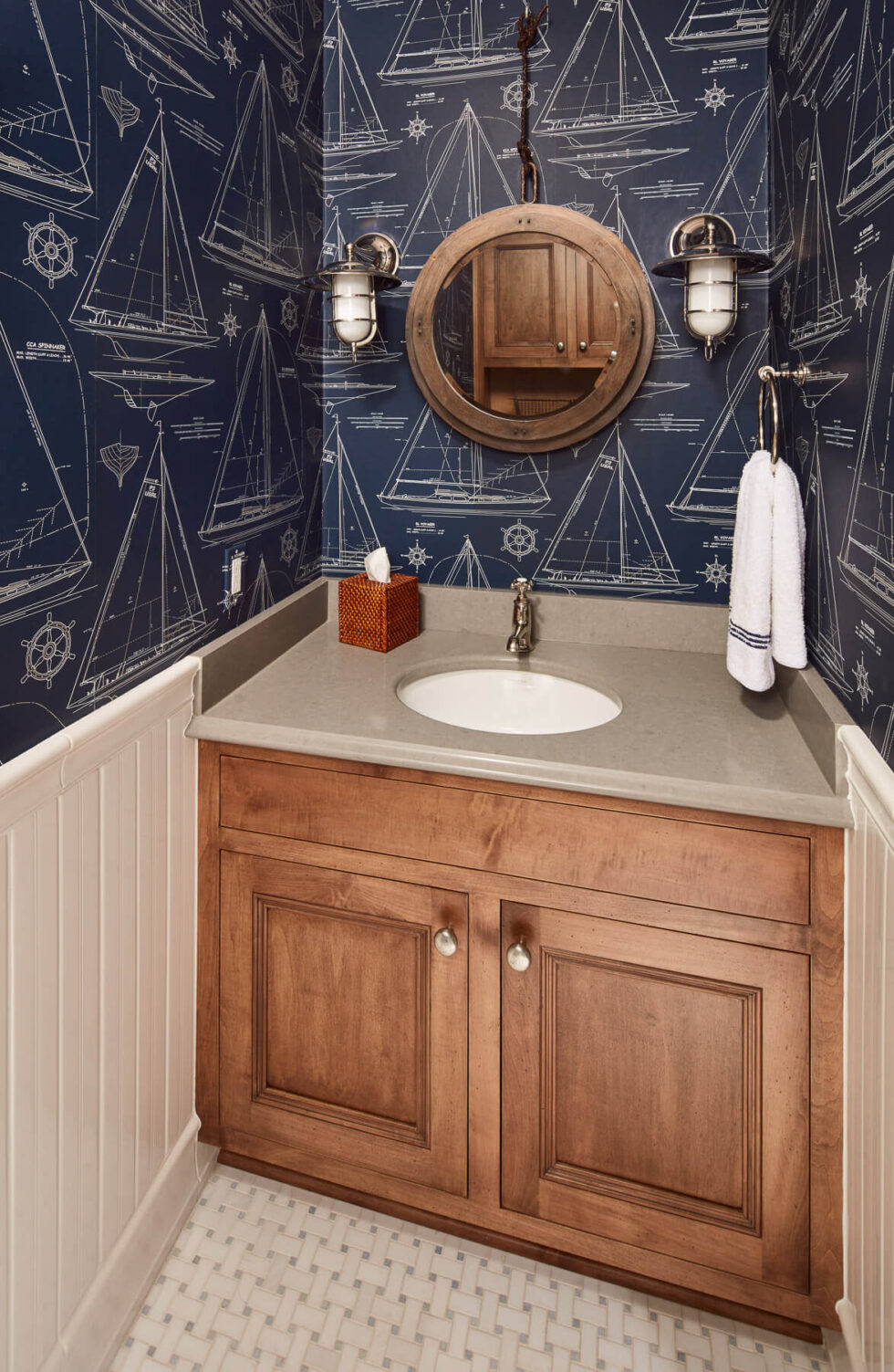 nautical-theme-bathroom-design-circle-mirror-ship-design-wallpaper ...